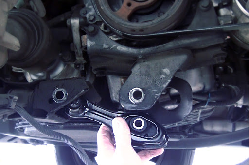 Engine Mount s Role In The Auto Engine System Gj Bush
